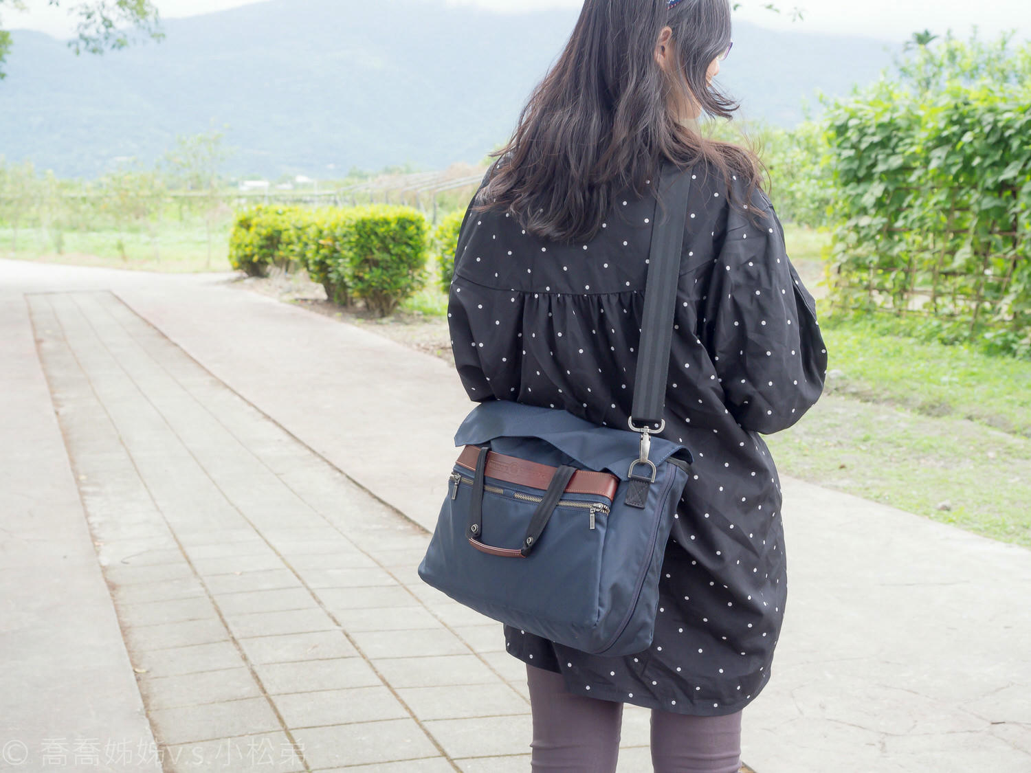 【好物分享】Freestone briefpack雙面變形包。是公事包也是休閒背包。男女適用 當媽媽包也很適合。兼具商務與旅行性能。手提 X 斜背 X 後背都可。一包多用超方便 – Ann媽 ...